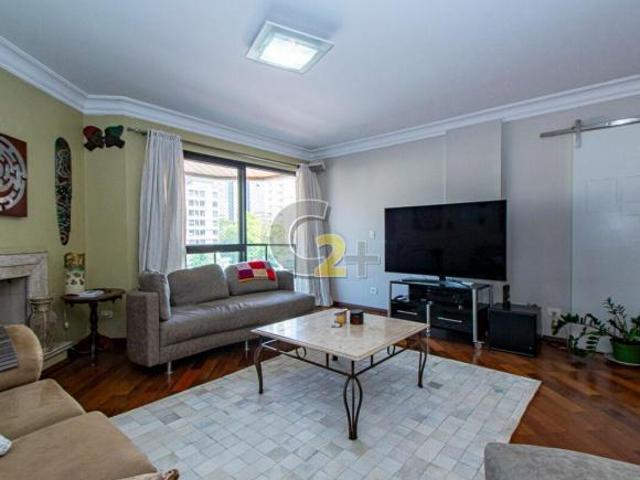 Apartamento a venda em Perdizes com 4 quartos, sendo 2 suítes e 3 vagas