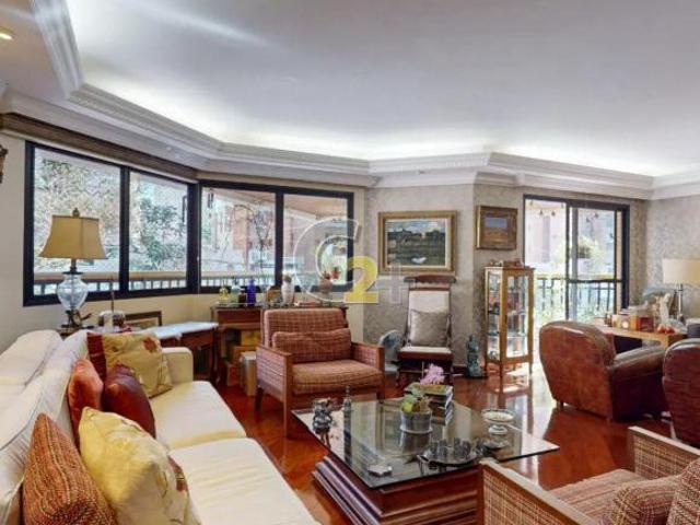 Apartamento à venda em Perdizes com 4 suítes e 3 vagas