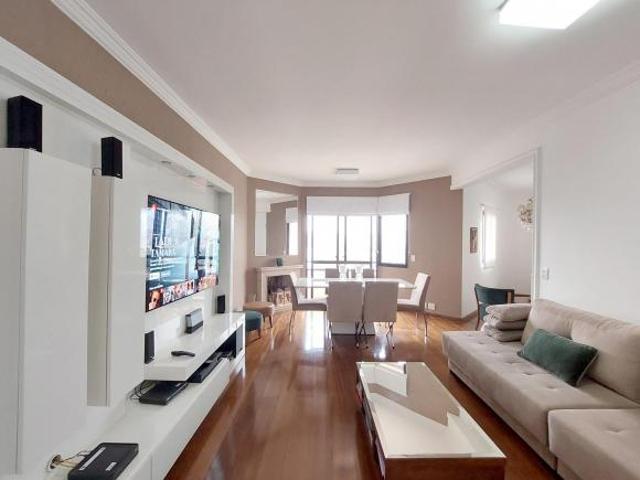 Apartamento à venda em Perdizes com 114m, 3 salas, 3 suítes com ar condicionado em 2, 5 banheiros, 4