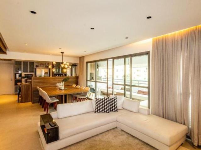 Apartamento à venda em Perdizes com 147 m², 3 quartos, 2 vagas