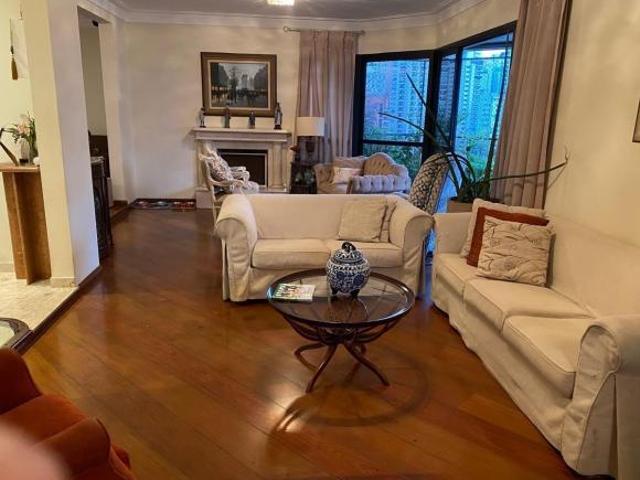 Apartamento à venda em Perdizes com 168 m², 3 quartos, 3 vagas