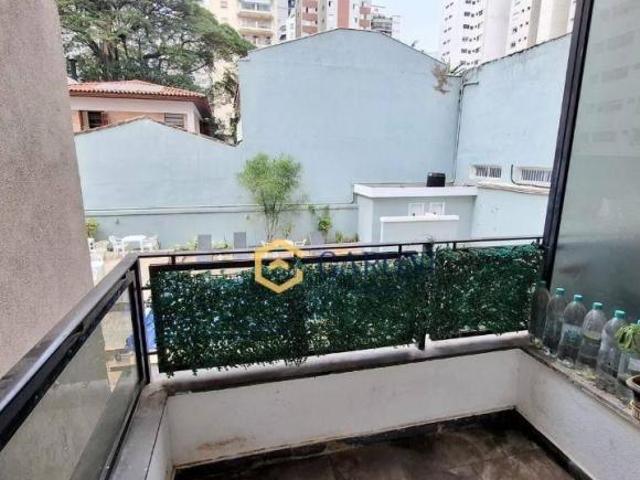 Apartamento à venda em Perdizes com 2 quartos + dep. serviço + 1 vaga
