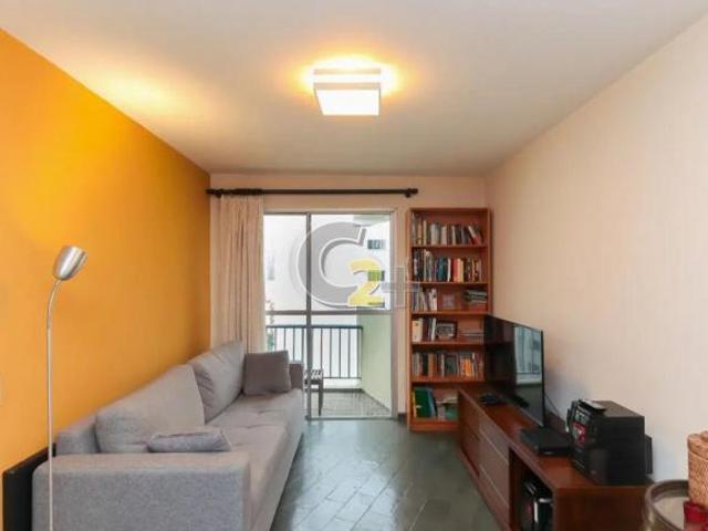 Apartamento à venda em Perdizes com 2 quartos e 1 vaga
