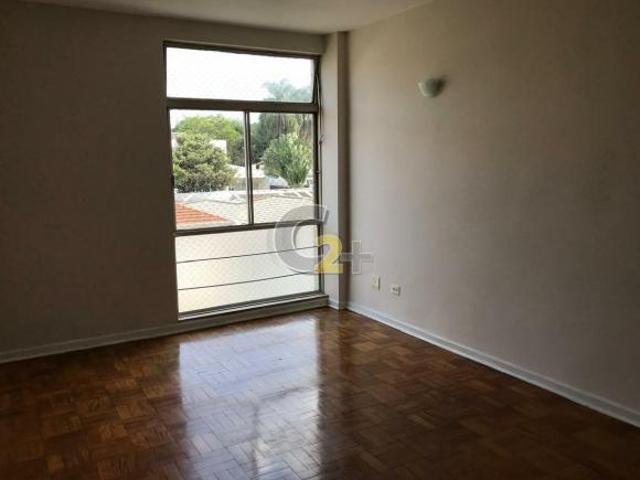 Apartamento á venda em Perdizes com 2 quartos e 1 vaga