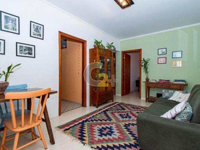 Apartamento à venda em Perdizes com 2 quartos, sem vaga