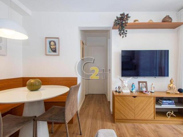 Apartamento à venda em Perdizes com 2 quartos, sendo 1 suíte e 1 vaga
