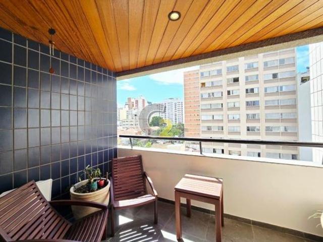 Apartamento á venda em Perdizes com 3 quartos, 1 suíte e 2 vagas de garagem