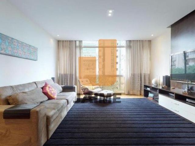Apartamento à venda em Perdizes, com 3 quartos, 208 m²