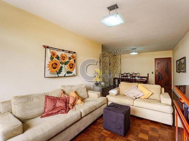Apartamento à venda em Perdizes com 3 quartos, sendo 1 suite e 1 vaga