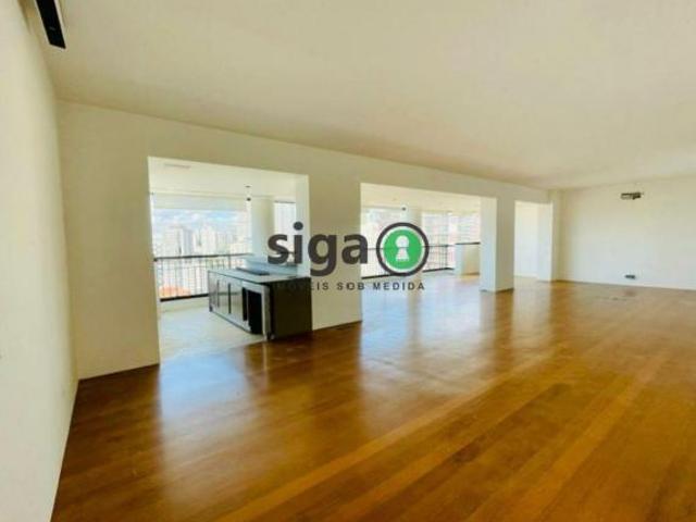 Apartamento a venda ou locação em Perdizes, com 3 suites, 4 vagas, em 215m²
