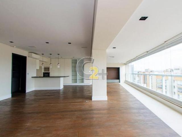 Apartamento à venda em Perdizes com 3 suítes e 4 vagas