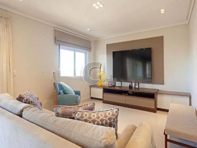 Apartamento à venda em Perdizes com 3 suítes e 4 vagas