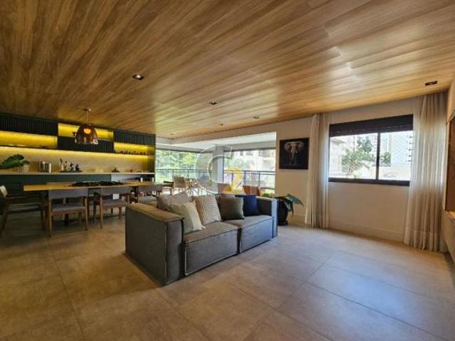 Apartamento à venda em Perdizes com 3 suites e 4 vagas