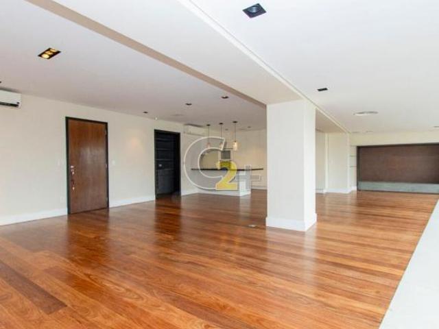 Apartamento à venda em Perdizes com 3 suítes e 4 vagas