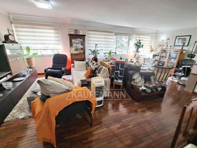 Apartamento à Venda em Perdizes 3 Dormitórios 1 Suíte, 1 Vaga, 140m² A.U