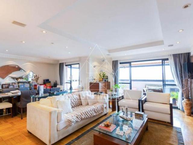 Apartamento à Venda em Perdizes 3 Suítes 3 Vagas 200m² de Área Útil