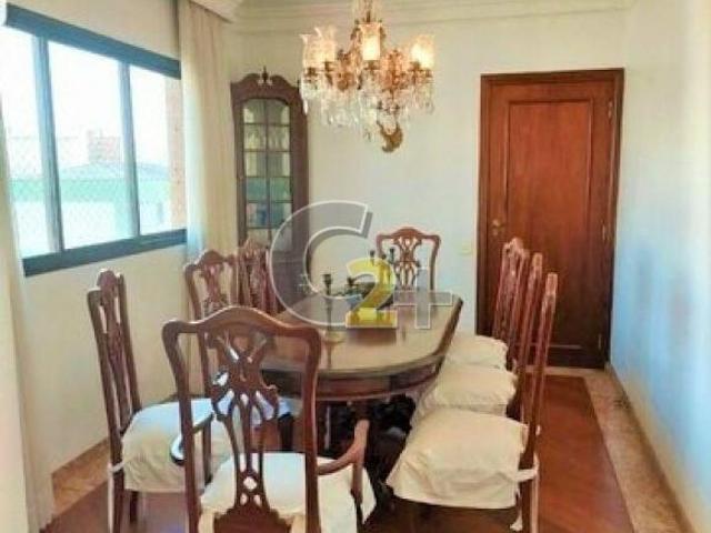 Apartamento á venda em Perdizes, 4 suítes, 3 vagas de garagem