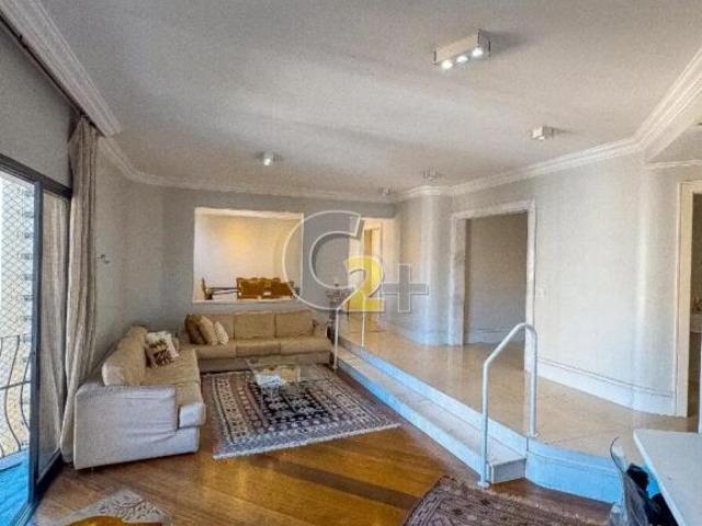 Apartamento á venda em Perdizes, 4 quartos, 2 suítes, 3 vagas de garagem