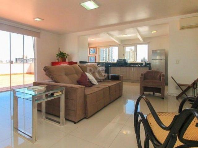 Apartamento à venda em Petrópolis