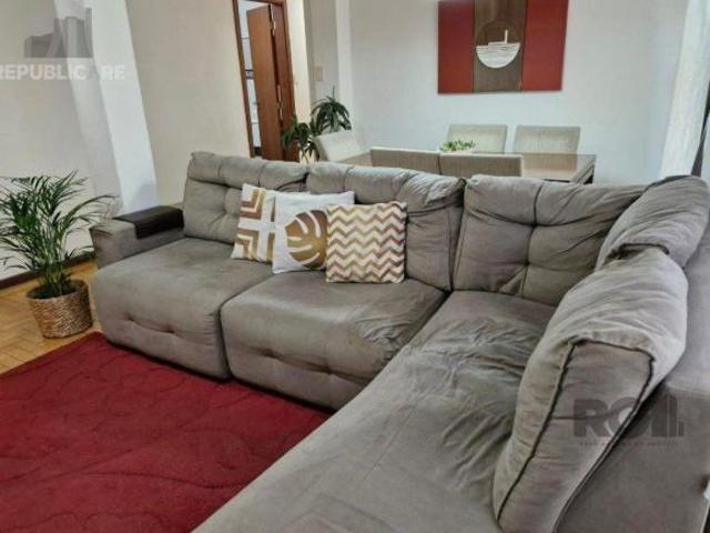 Apartamento à venda em Petrópolis