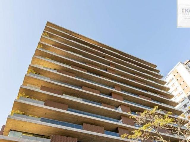 Apartamento à venda em Petrópolis