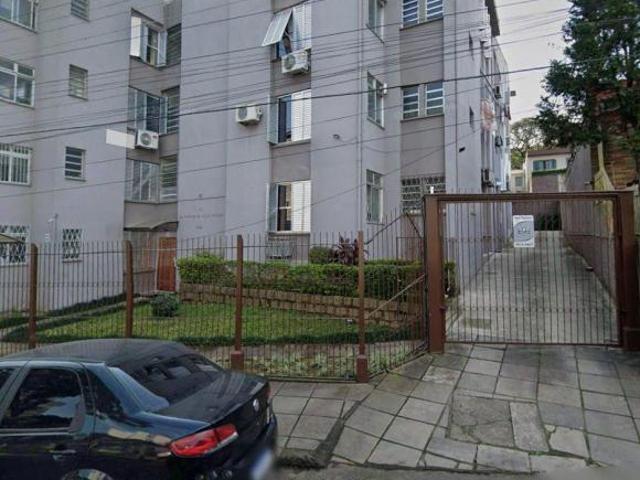 Apartamento à venda em Petrópolis