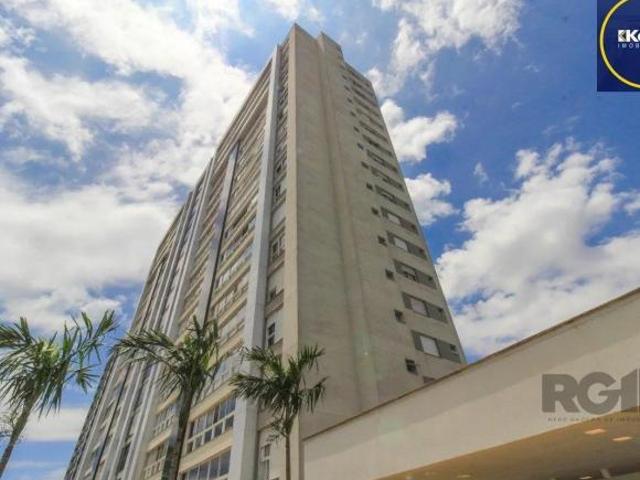 Apartamento à venda em Petrópolis