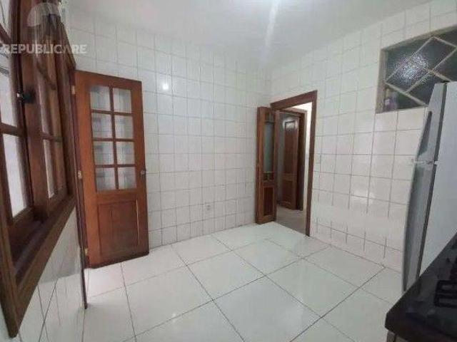 Apartamento à venda em Petrópolis