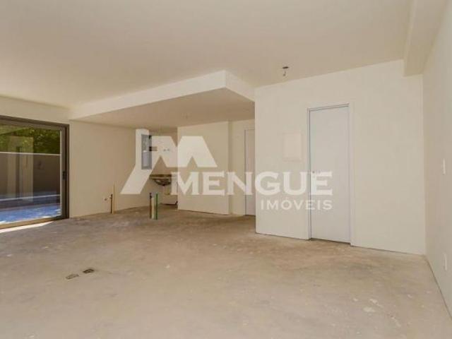 Apartamento à venda em Petrópolis