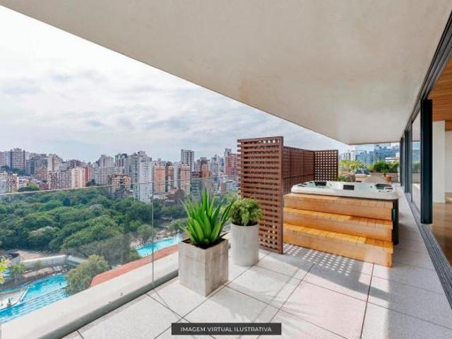 Apartamento à venda em Petrópolis