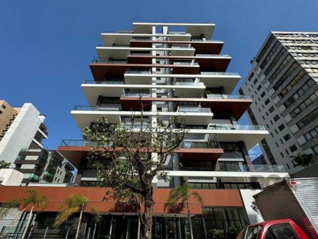 Apartamento à venda em Petrópolis
