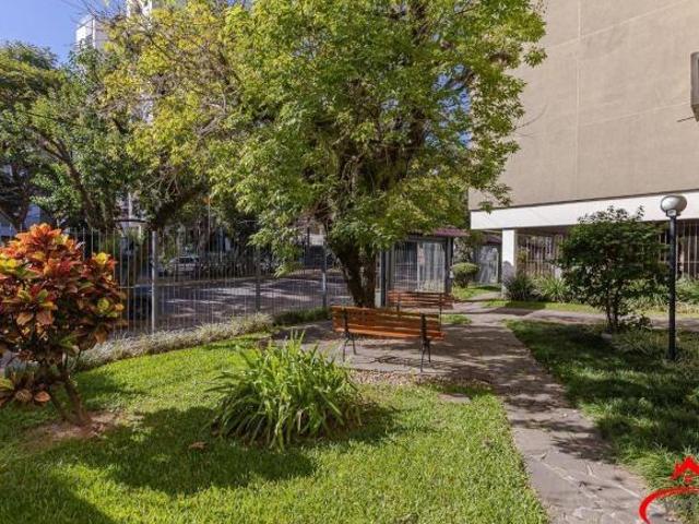 Apartamento à venda em Petrópolis