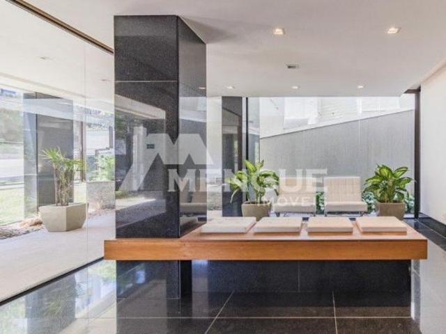 Apartamento à venda em Petrópolis