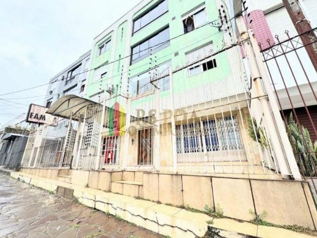 Apartamento à venda em Petrópolis