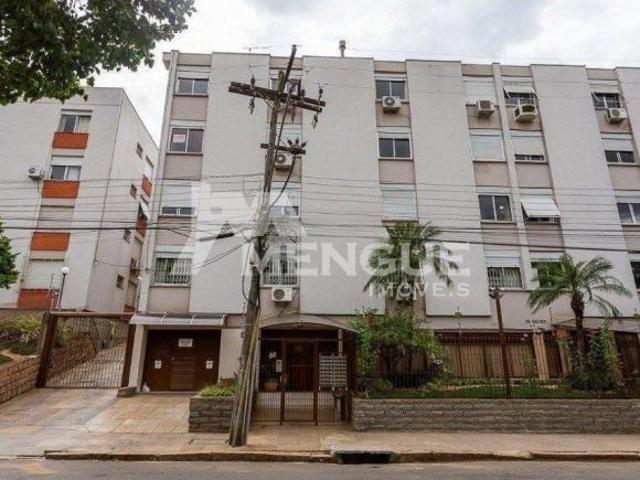 Apartamento à venda em Petrópolis