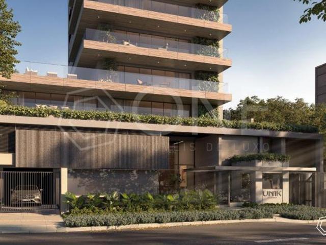 Apartamento à venda em Petrópolis