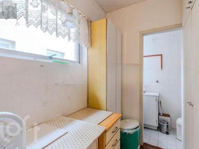 Apartamento à venda em Petrópolis