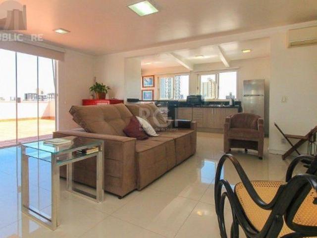 Apartamento à venda em Petrópolis