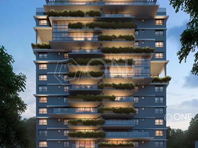 Apartamento à venda em Petrópolis