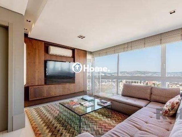 Apartamento à venda em Petrópolis