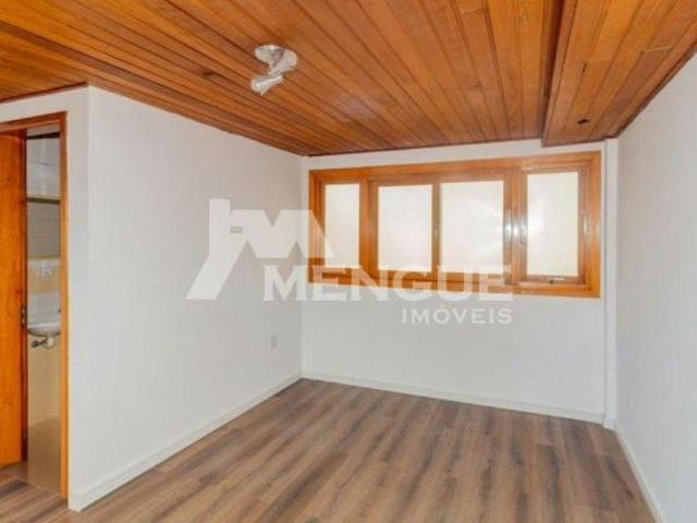 Apartamento à venda em Petrópolis
