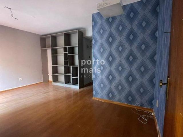 Apartamento à venda em Petrópolis