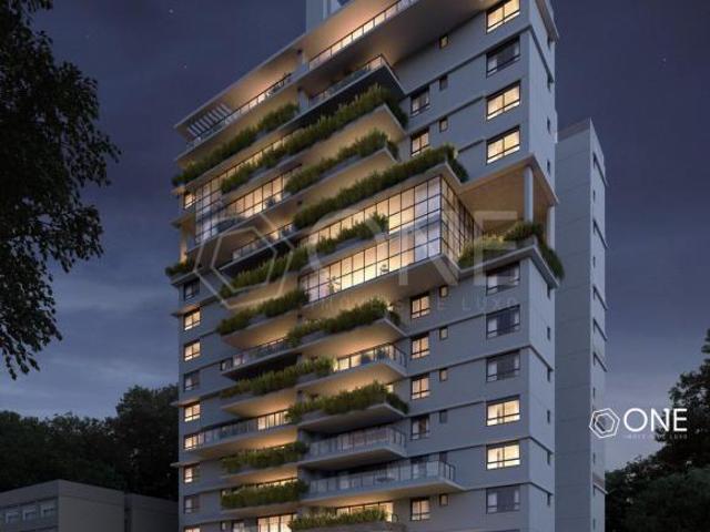 Apartamento à venda em Petrópolis