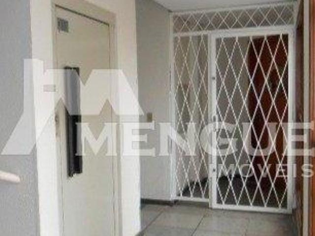 Apartamento à venda em Petrópolis