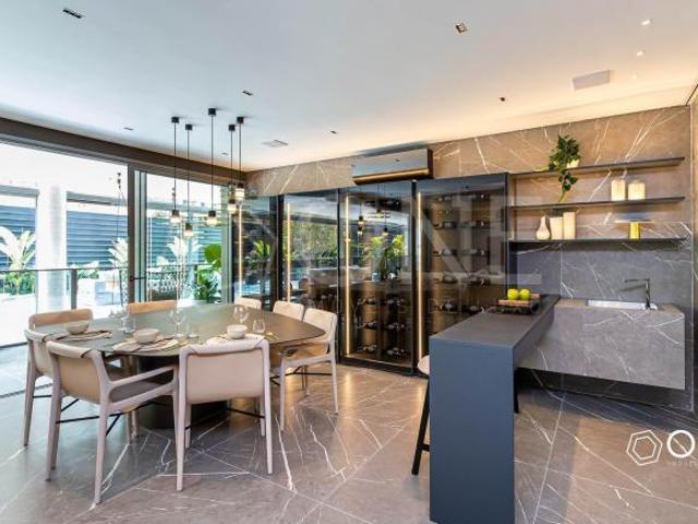 Apartamento à venda em Petrópolis