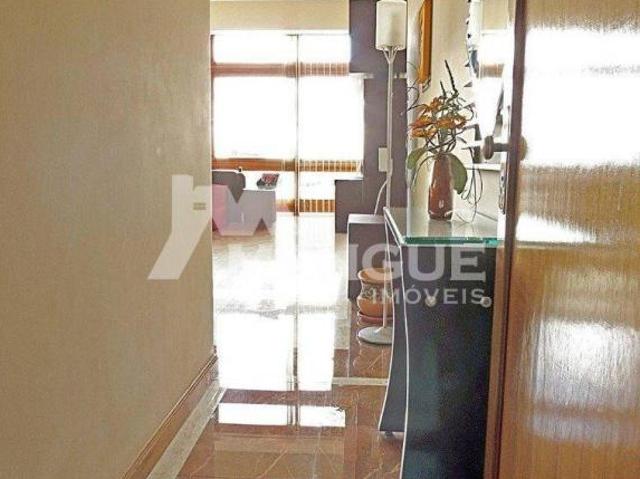 Apartamento à venda em Petrópolis