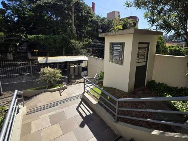 Apartamento à venda em Petrópolis