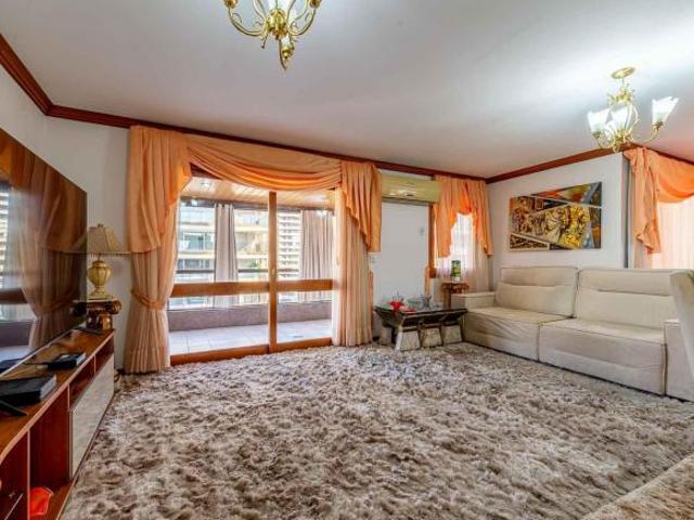 Apartamento à venda em Petrópolis