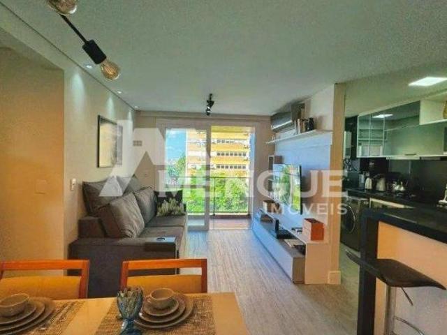 Apartamento à venda em Petrópolis