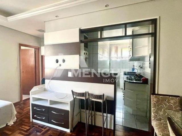 Apartamento à venda em Petrópolis